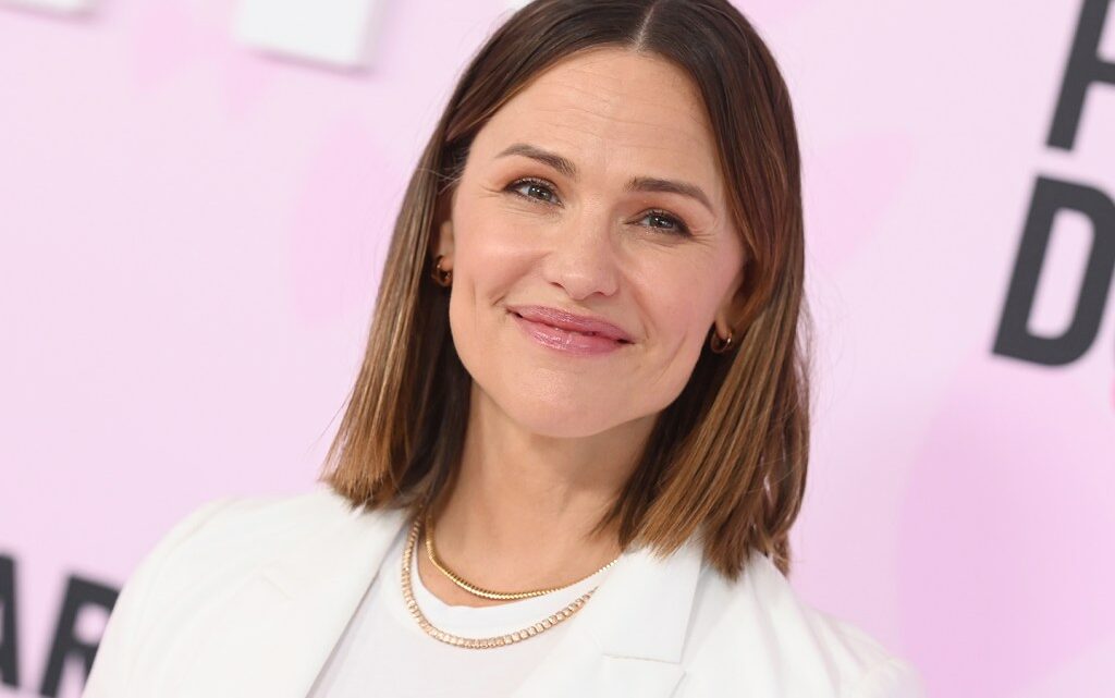 Jennifer Garner Said She ‘Can’t Live Without’ This ‘Long-Lasting’ $7 ...